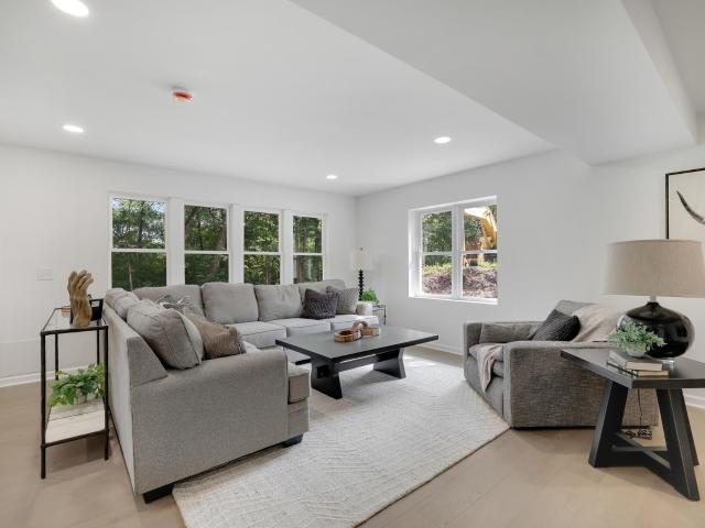 5111 Colonial Drive
