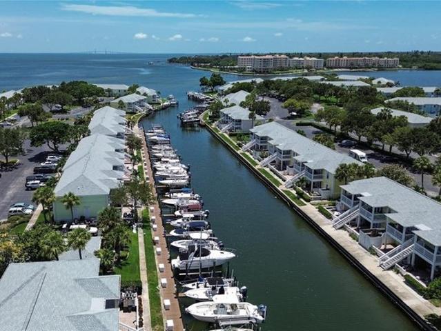 5111 Coquina Key Dr SE Apt C, Saint Petersburg, FL 33705