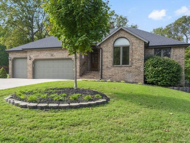 5111 S Clay Ave, Springfield, MO 65810