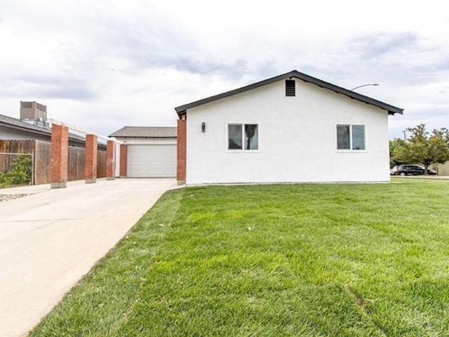 5112 Clark St, Keyes, CA 95328