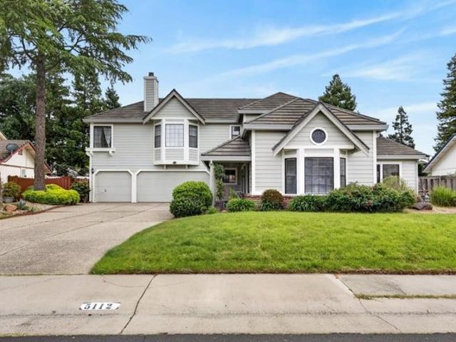 5112 Laguna Woods Dr, Elk Grove, CA 95758