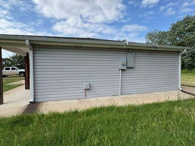 5112 Richardson Drive