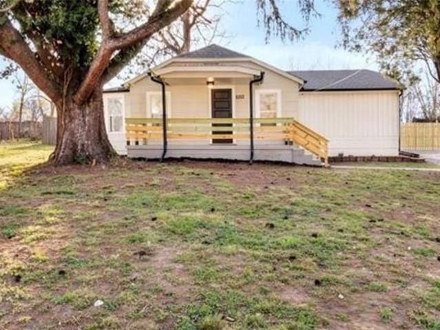 5112 Rinker Rd, Kansas City, MO 64129