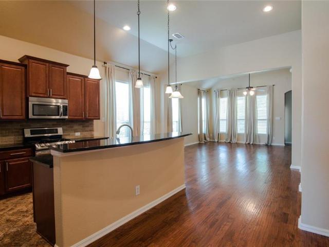 5112 Sweetgum Court