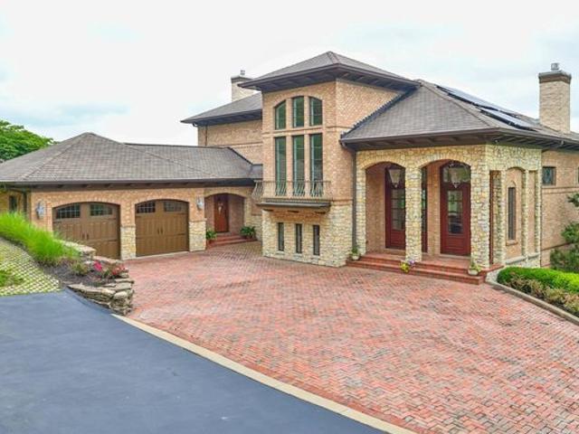 5112 Shattuc Ave, Cincinnati, OH 45208