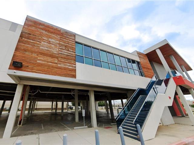 5112 W Expressway 83