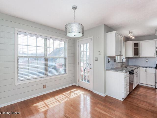 5113 Middlesex Dr