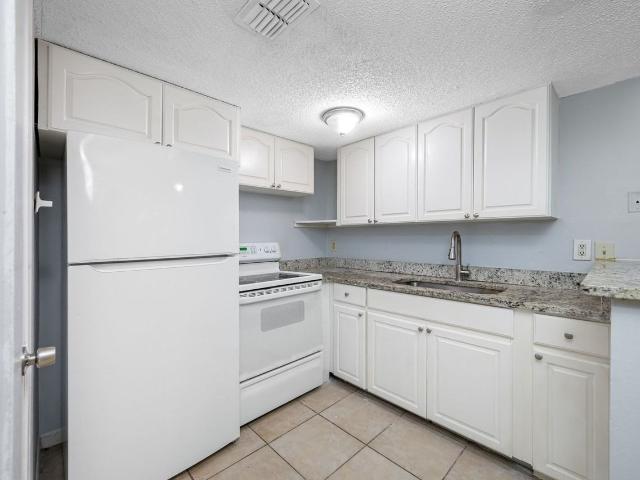 5113 N Nebraska Ave 1 Bedroom Apartment for Rent at 5113 N Nebraska Ave, Tampa, FL 33603 Southeast Seminole Heights