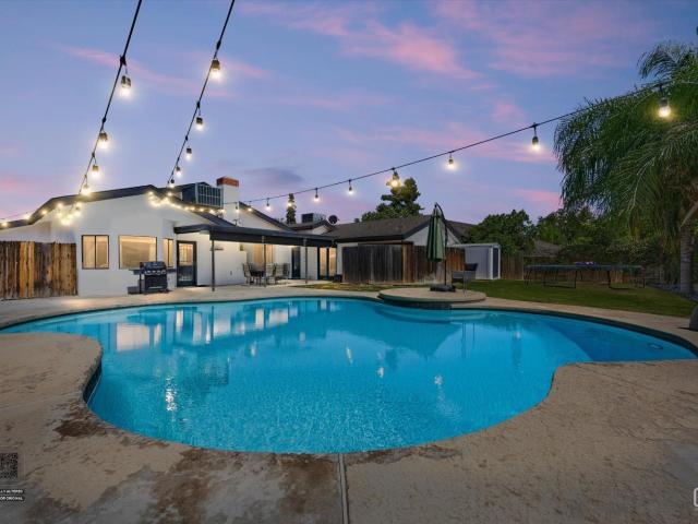 5113 Colonial Drive
