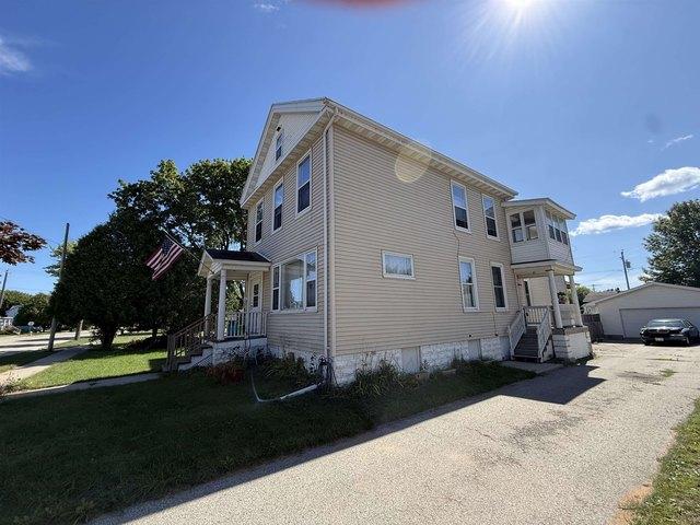 511 5th Ave, Menominee, MI 49858