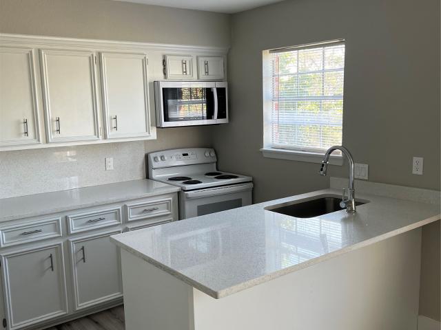 511 Commerce St, Magnolia, TX 77355 | MLS #83421