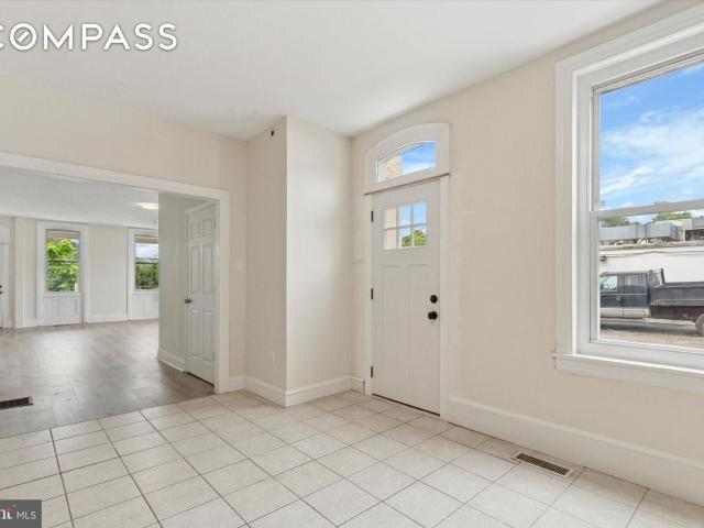 511 Conarroe St, Philadelphia, PA