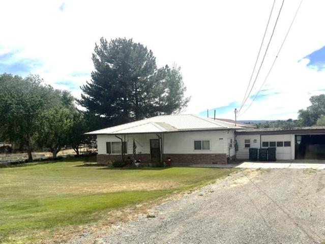 511 Chipeta Rd, Montrose, CO 81403