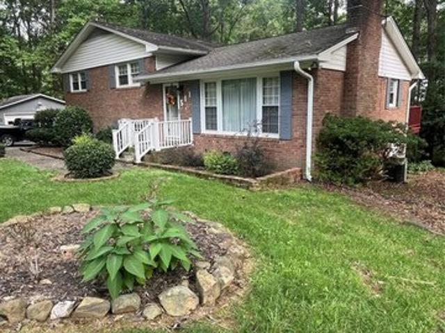 511 Crestview Dr, Albemarle, NC 28001