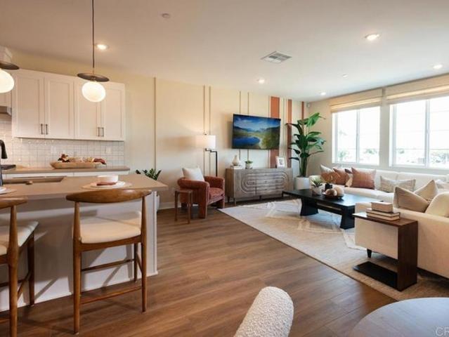 511 Avenida Centro Unit 103, Chula Vista, CA 91910