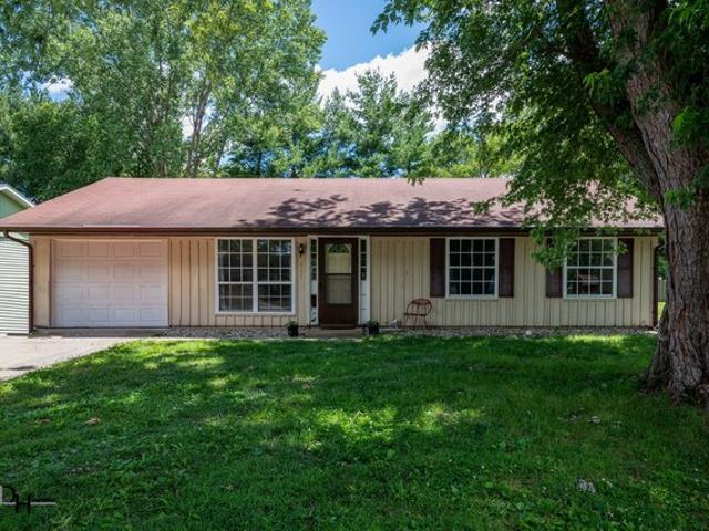 511 Beechwood Dr E, Monticello, IN 47960