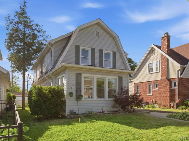 511 Godfroy Avenue