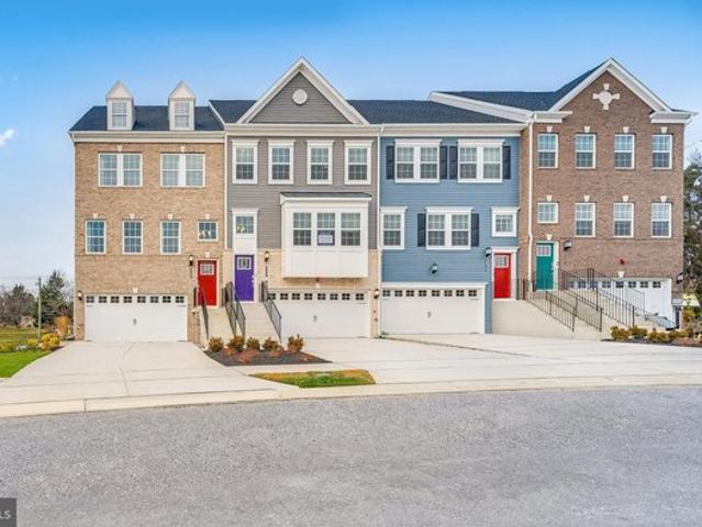 511 Downswing Rd, Baltimore, MD 21208