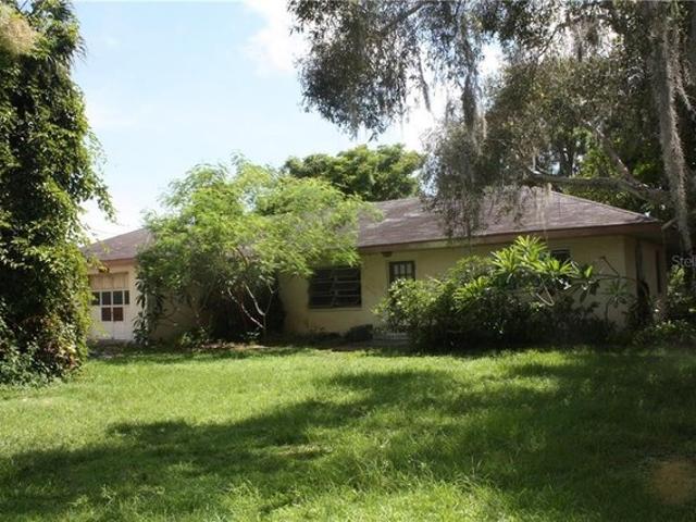 511 Dona Dr, Nokomis, FL 34275