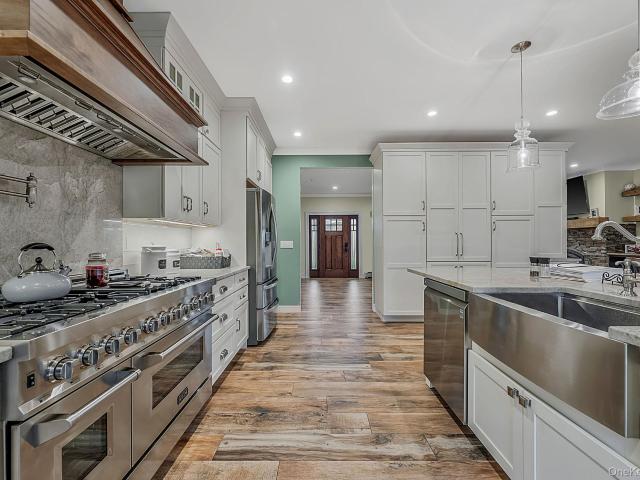 511 Devon Place