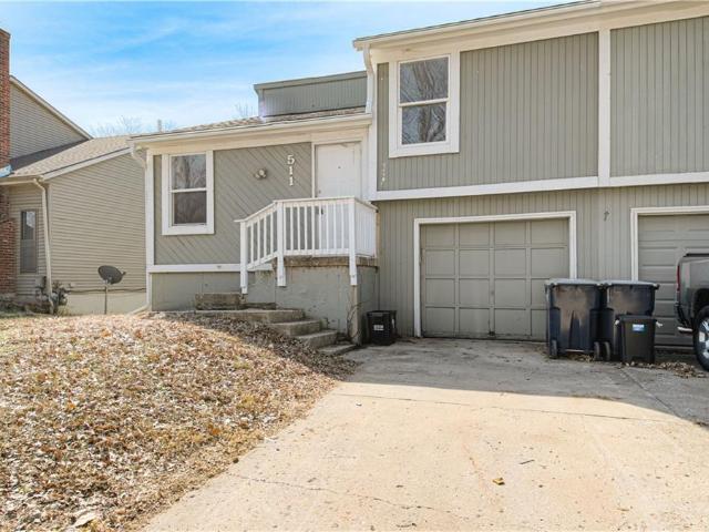 511 E 97 Ter, Kansas City, MO 64131 | Compass