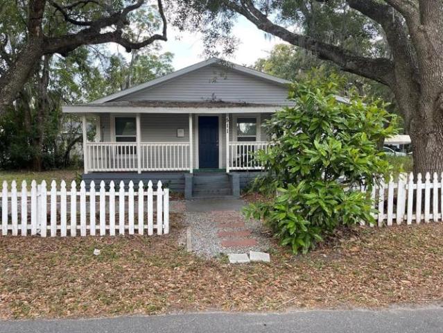 511 E 10th St, Sanford, FL 32771