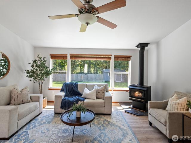 511 e gills cove drive