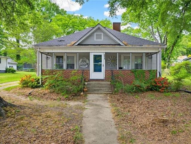 511 Early Ave, Eden, NC 27288
