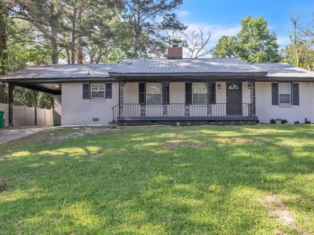 511 Edgewood Dr, Columbus, MS 39701