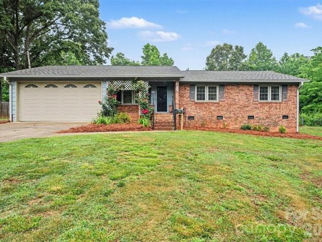 511 Ellenwood Dr, Kings Mountain, NC 28086