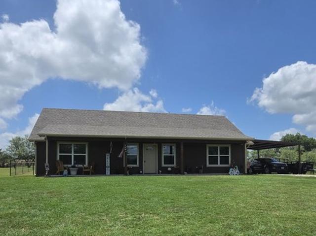 511 Erwin Rd, Poolville, TX 76487