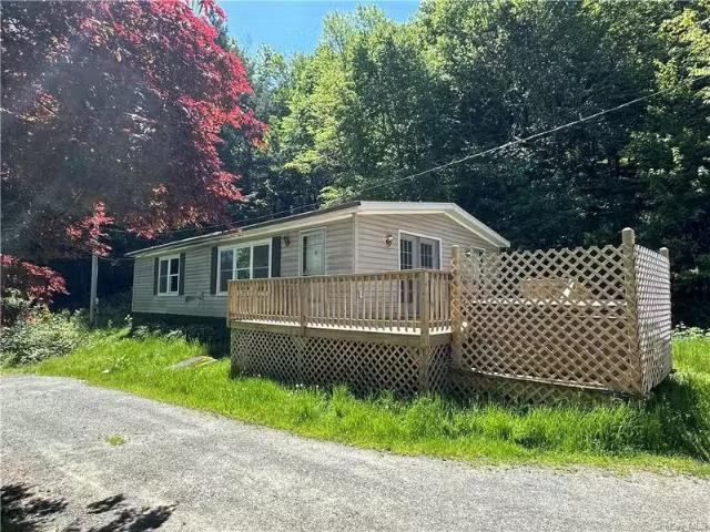 511 HAZEL RD, LIVINGSTON MANOR, NY 12758 Mobile Home For Sale.