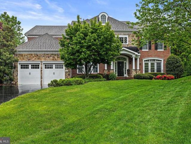 511 John Marshall Dr NE, Vienna, VA 22180