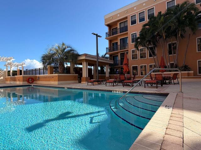 511 Lucerne Ave, Unit 610, Lake Worth Beach, FL 33460 | MLS #R11158 | Compass