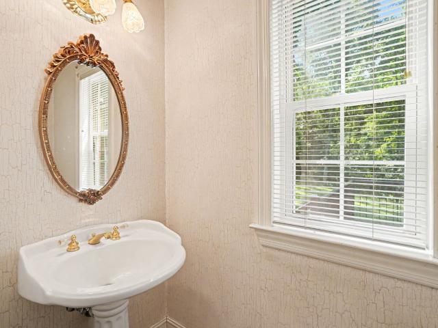 511 Mountain View Ct