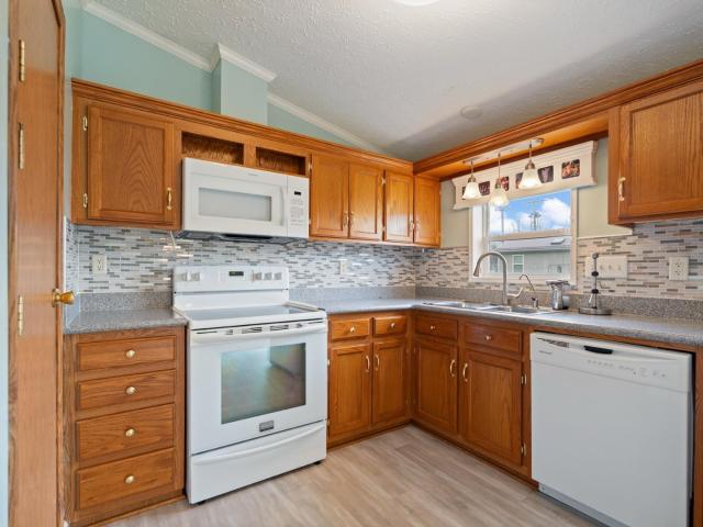 511 Midlake Drive