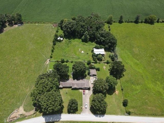 511 MT Pleasant Rd, Puryear, TN 38251