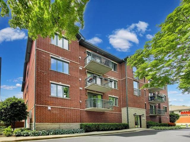 511 N Cass Ave Apt 2C, Westmont, IL 60559
