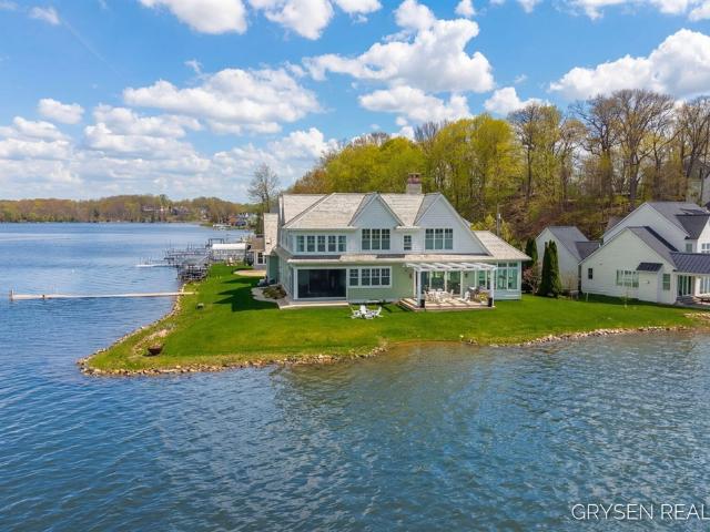511 N Lake Drive