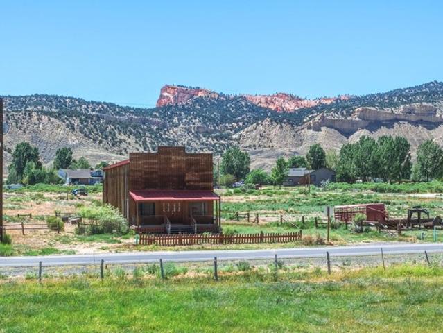 511 N Main St, Tropic, UT 84776