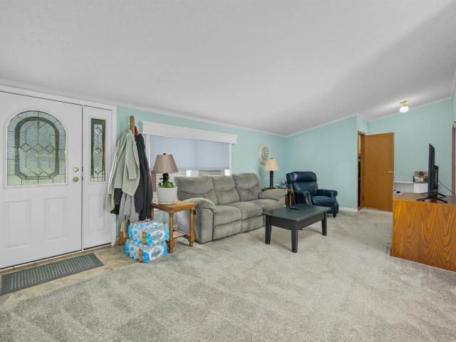 511 N Mid Lake Drive