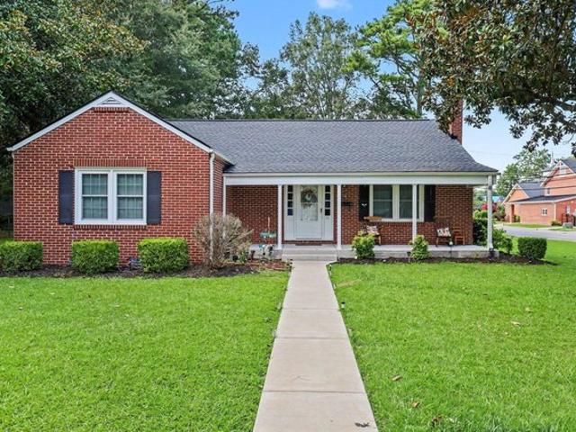 511 N Raiford St, Selma, NC 27576