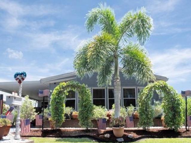 511 Nettlewood Ln, Naples, FL 34112