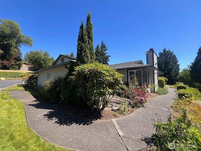 511 S 325th St Apt 23B, Federal Way, WA 98003