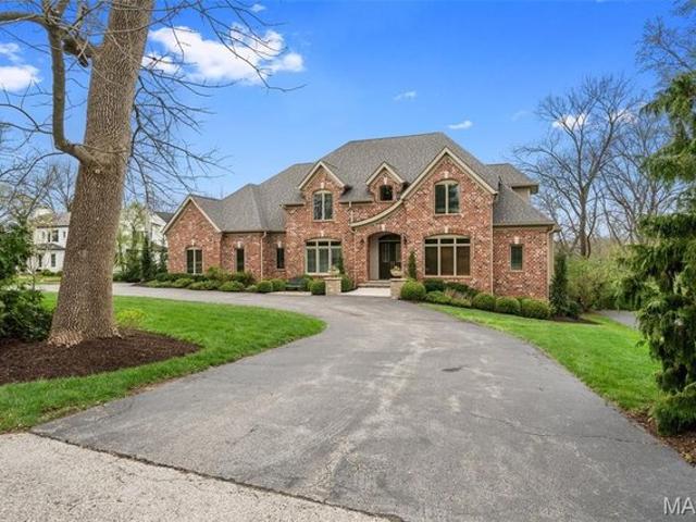 511 S Warson Rd, Ladue, MO 63124