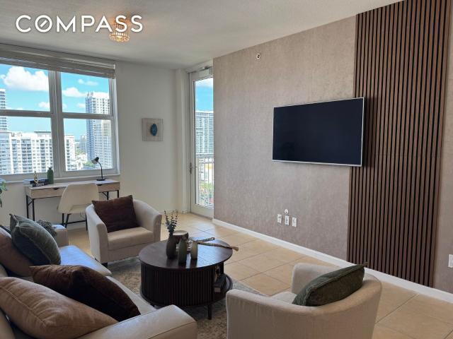 511 SE 5th Ave 2215, Fort Lauderdale, FL