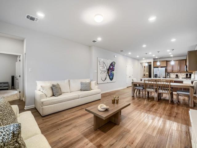 511 Palo Brea Loop