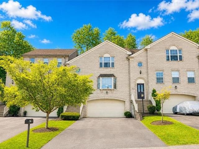 511 Parkview Dr, Pittsburgh, PA 15236