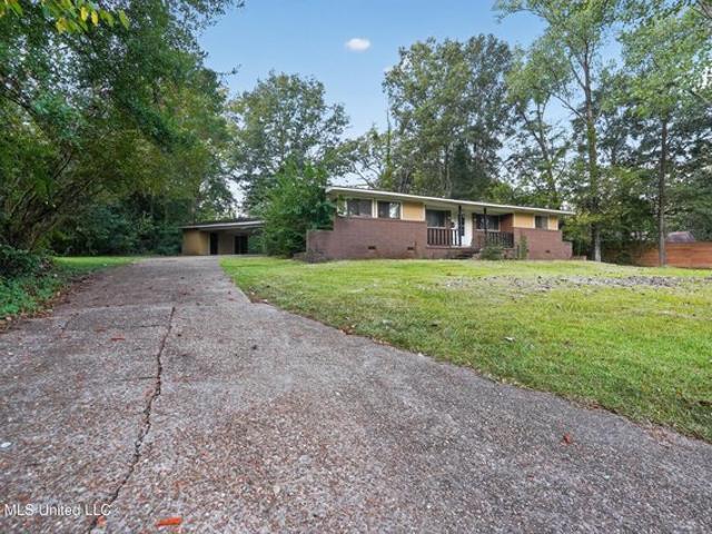 511 Pinecrest Cir, Jackson, MS 39204