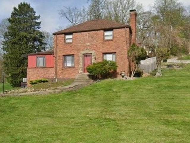 511 Rolling Green Dr, Bethel Park, PA 15102